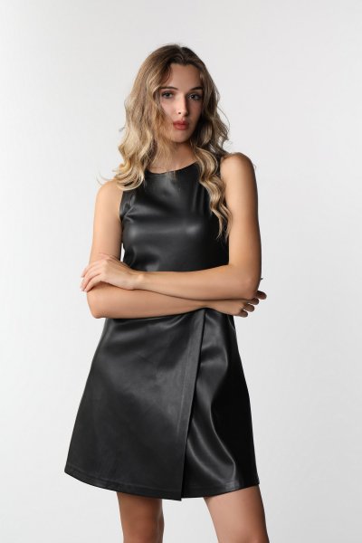 Eteği Kapaklı Deri Elbise | musthave